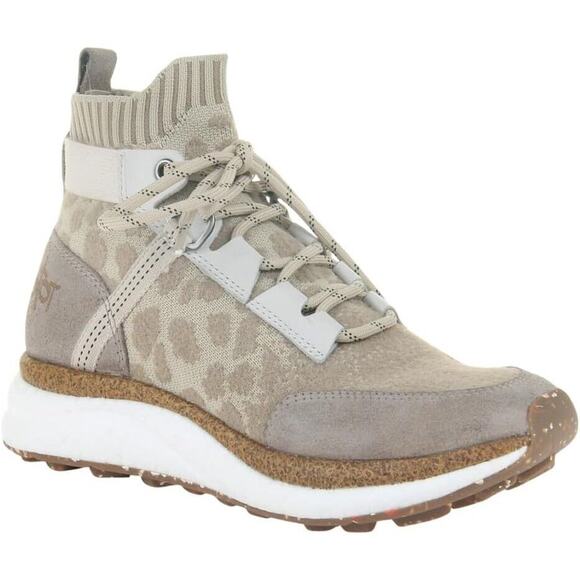 OTBT | Shoes | Otbt Womens Hybrid High Top Sneakers Khaki 8m New ...